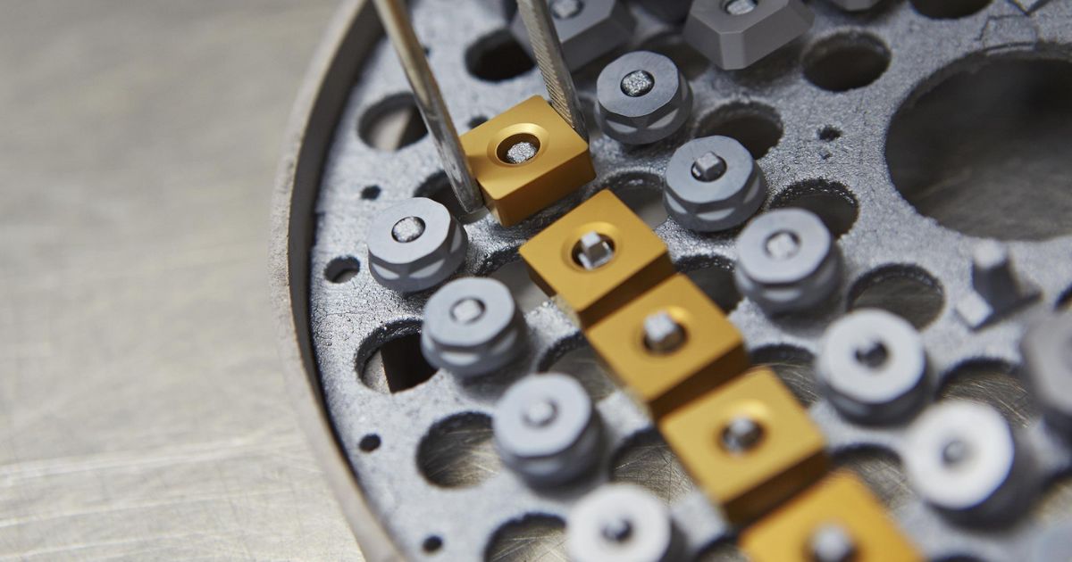 Những Lưu Ý Quan Trọng Khi Chọn Mua Insert và Chip Tiện Hợp Kim cho ...